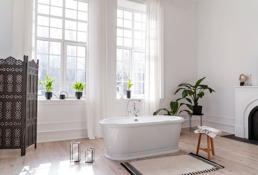 A Comprehensive Guide to Window Treatments for Bathrooms by Custom ... A Comprehensive Guide to Window Treatments for Bathrooms by Custom ...